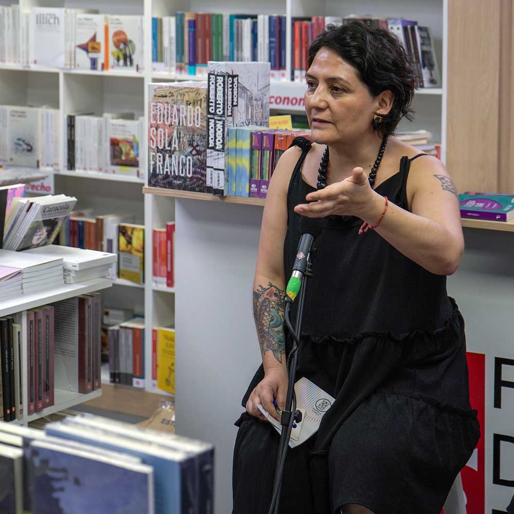 Ana Carrillo - VIII Encuentro Internacional de Investigación en Artes