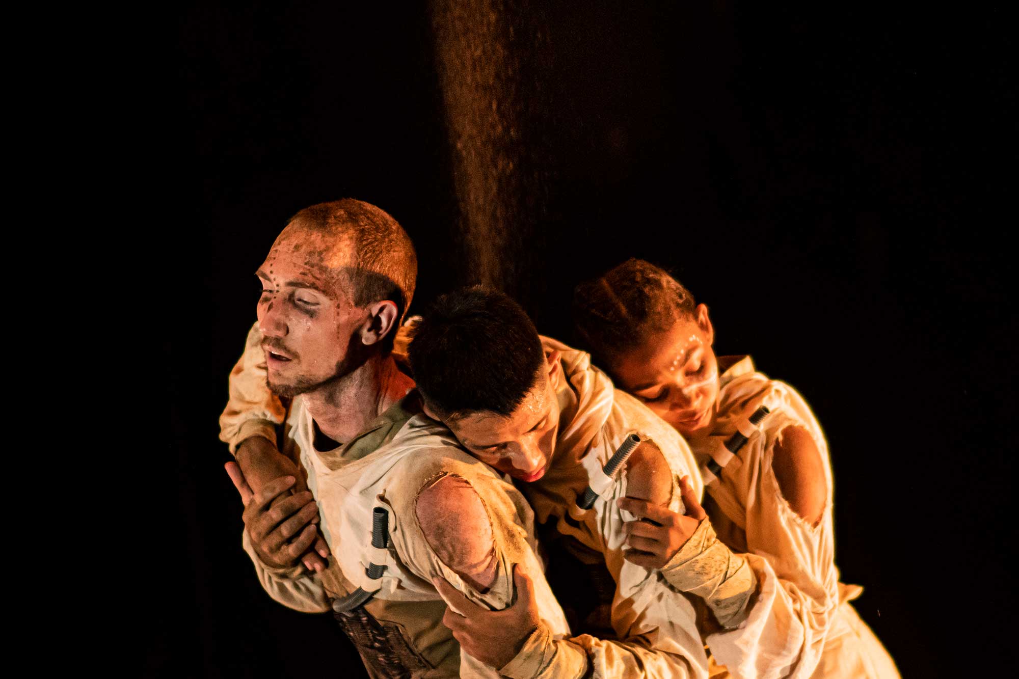 Max McClure y Cindy Cantos llevan “Nauta Relicta” a EnAvant ...